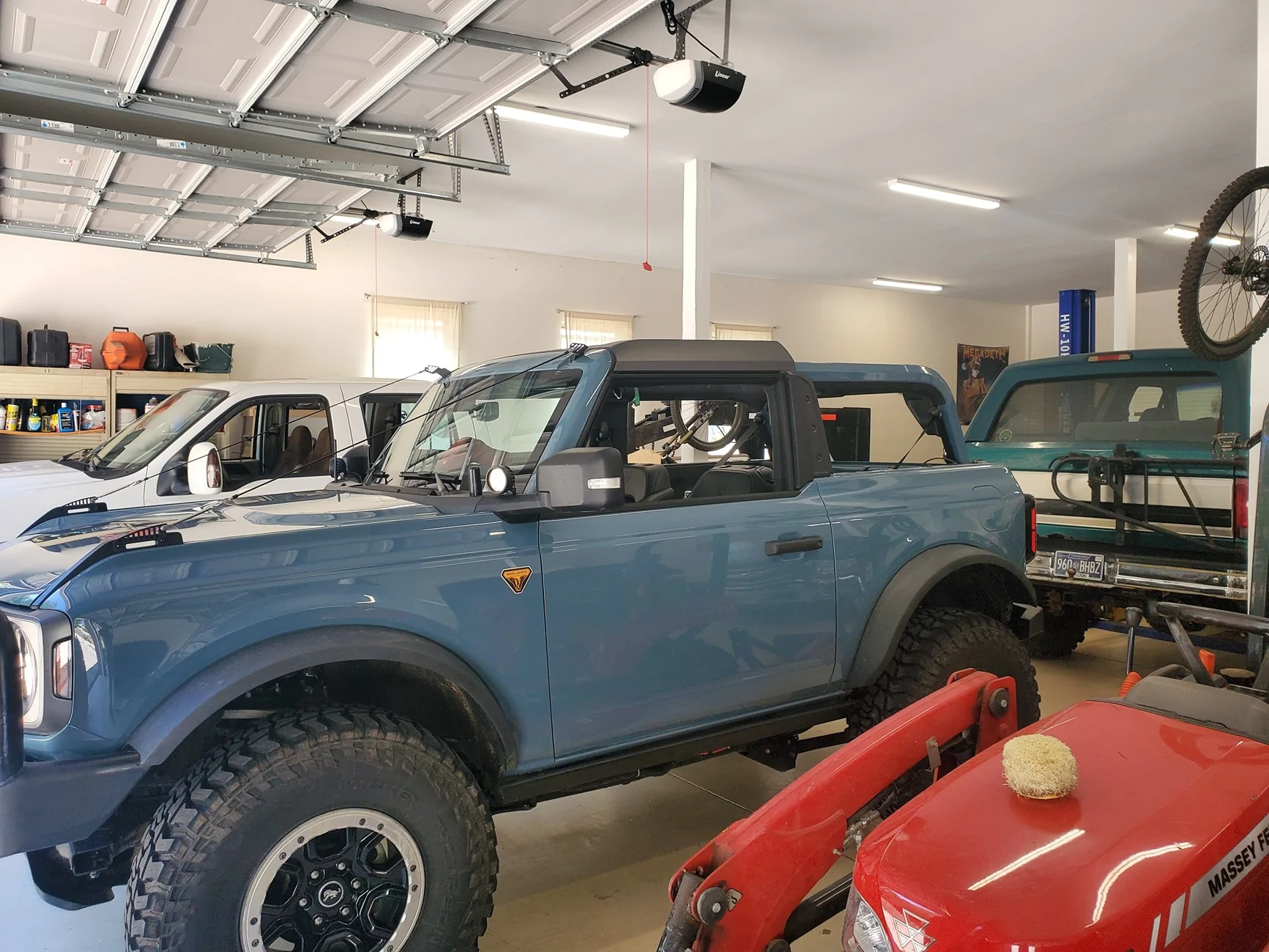 Salvage 2 Door Badlands Gets a Second Life. Restoration & Modified ...