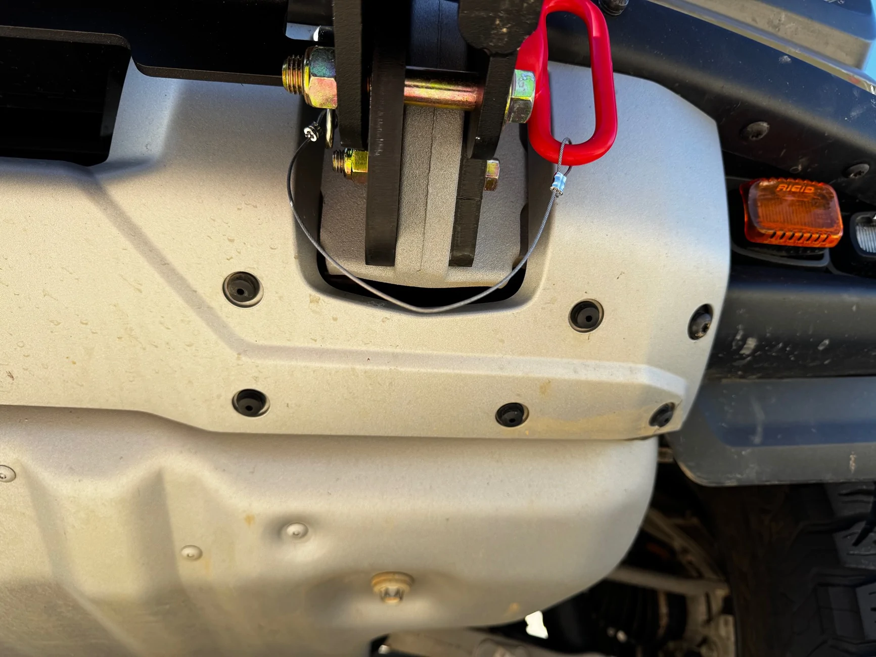 Maximus-3 removable winch mount saddle installed | Bronco6G - 2021 ...