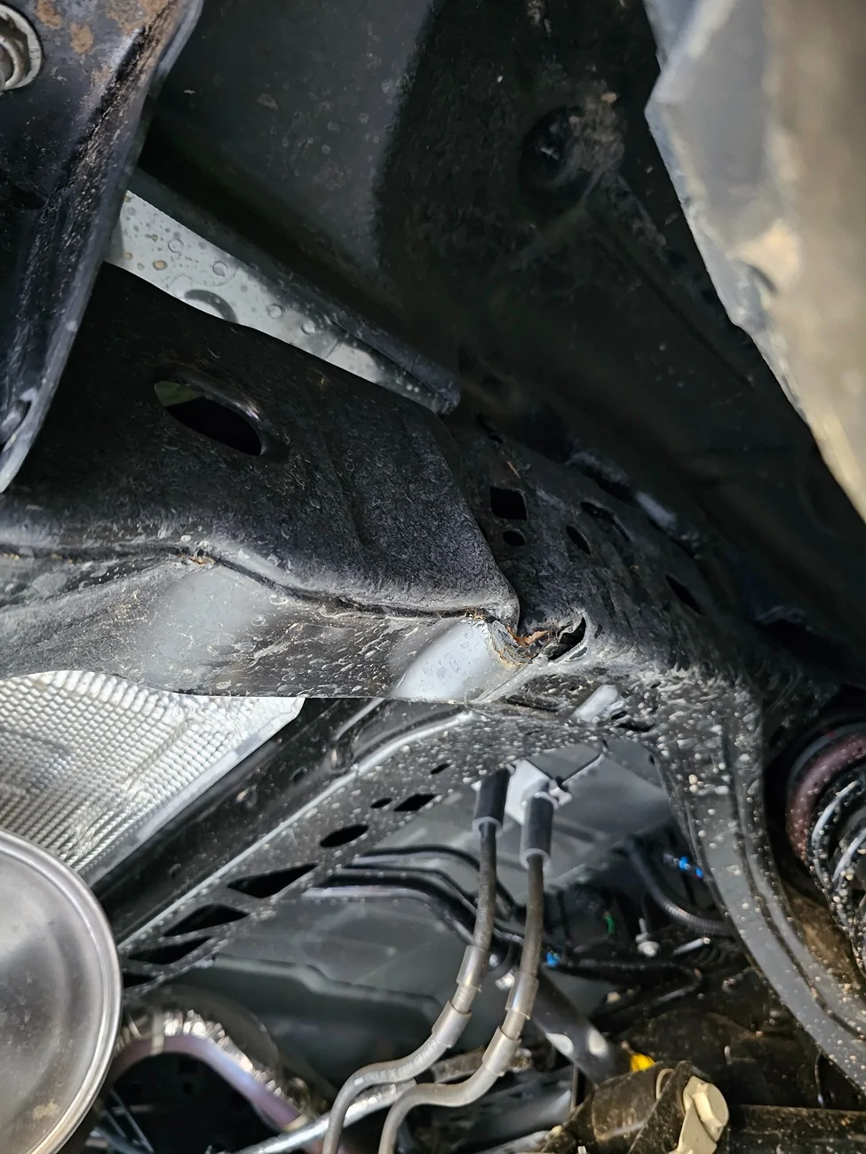 Built Ford Tough! Hit by car running from police | Page 2 | Bronco6G ...