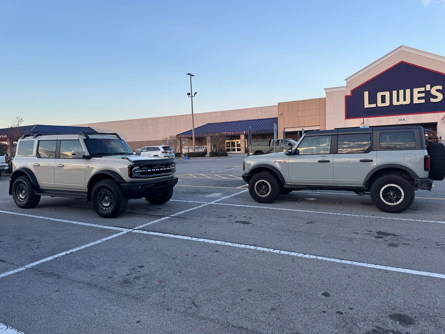 Okay the color match roof is dope | Bronco6G - 2021+ Ford Bronco ...