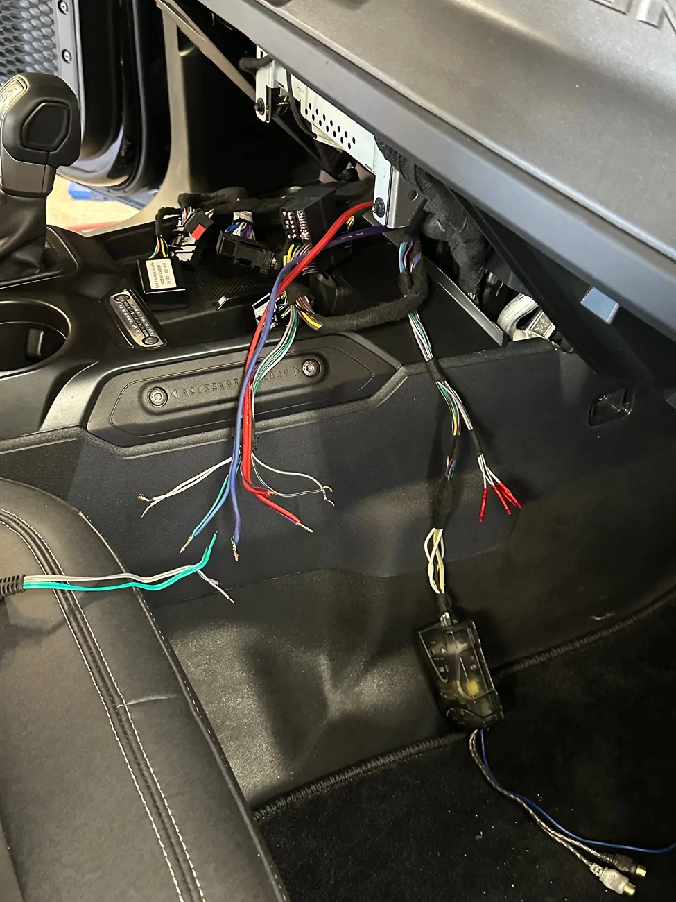 New Audio Install - Alpine 6.5’s, Alpine 4", 6.5" in speaker pods ...