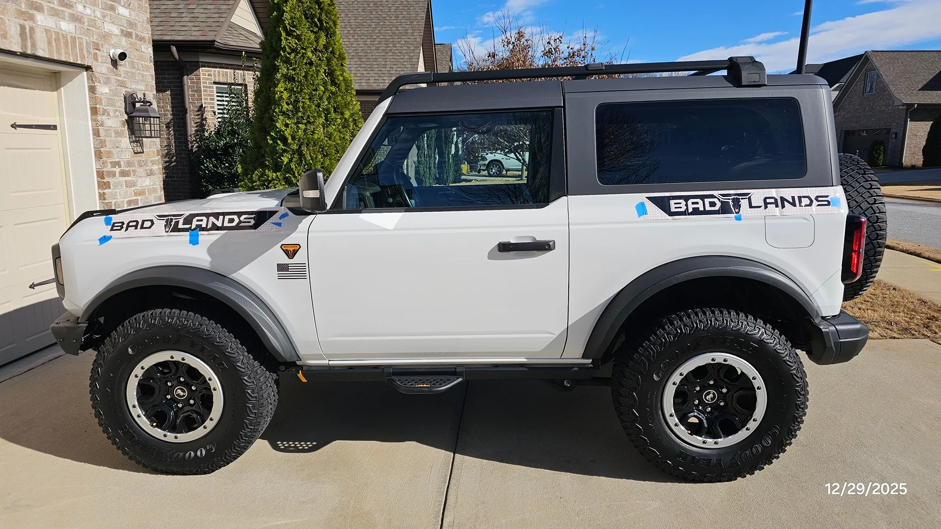 Opinions? Badlands vinyl - front or back look better? | Bronco6G - 2021 ...