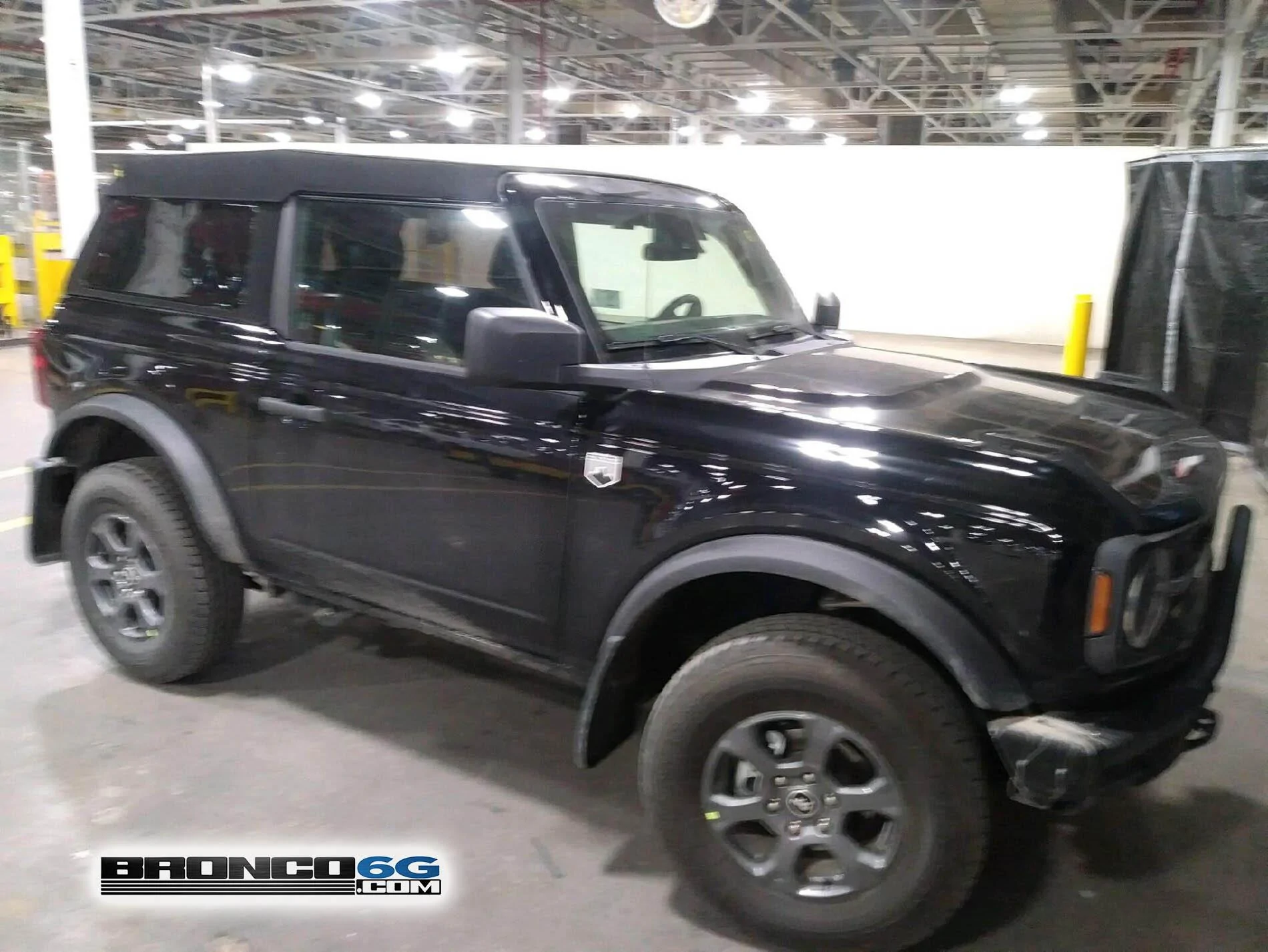Fastback Top Bronco 2-Door in Antimatter Blue Big Bend!! | Bronco6G ...